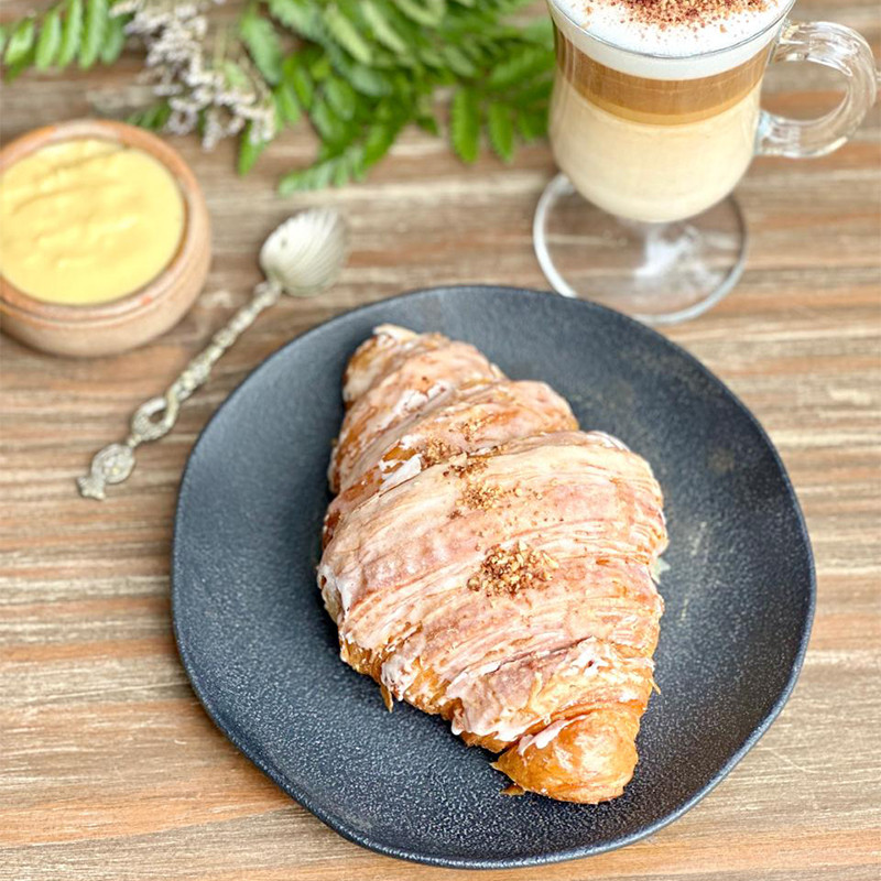Croissant con crema - Karu